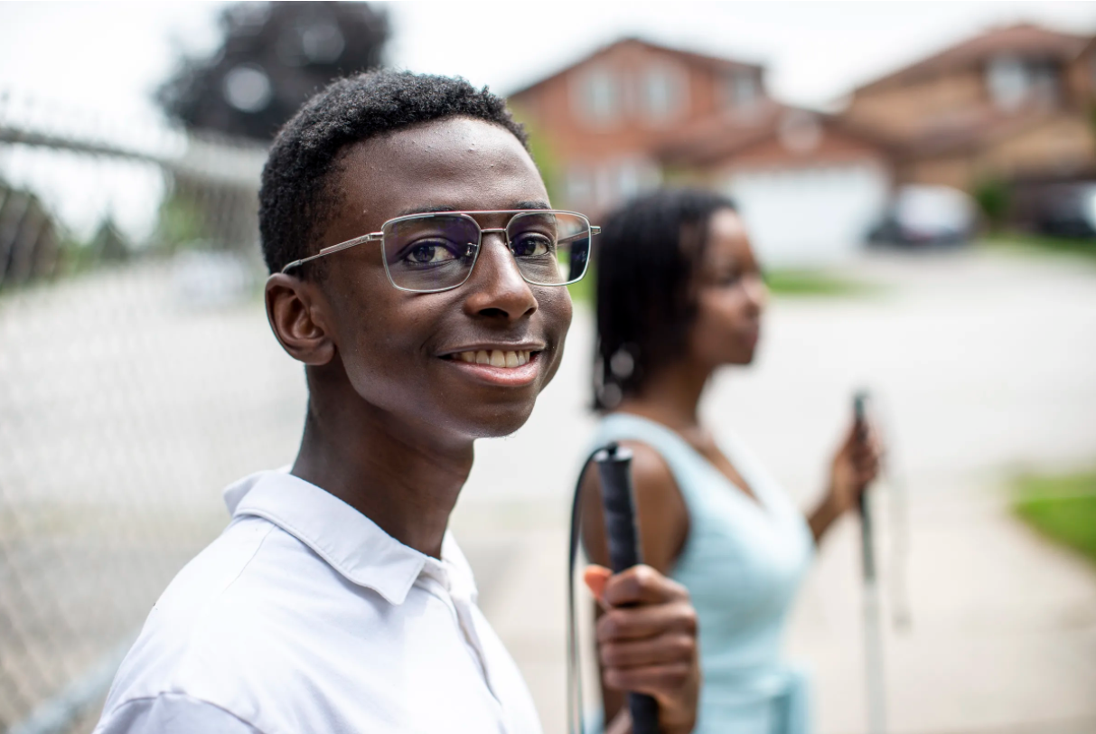 How a Pickering teen with a rare eye disease is using TikTok to flip ...